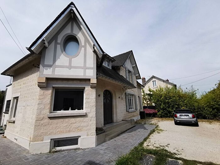 Maison à louer - Le Haut de lIsle-Adam - 7 pièces - 4 chambres