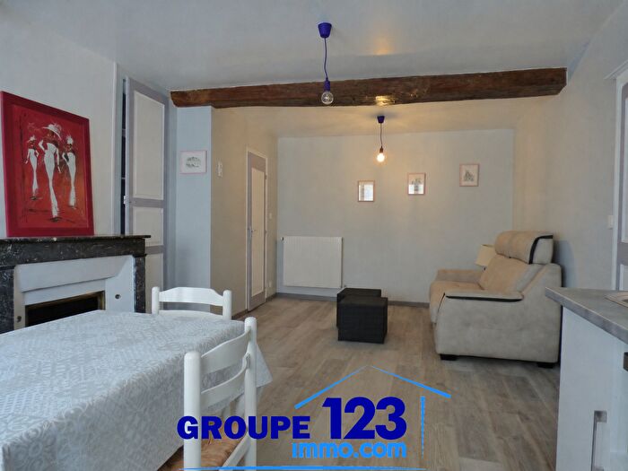 Appartement 1 pièce à Auxerre, Centre-ville, à louer