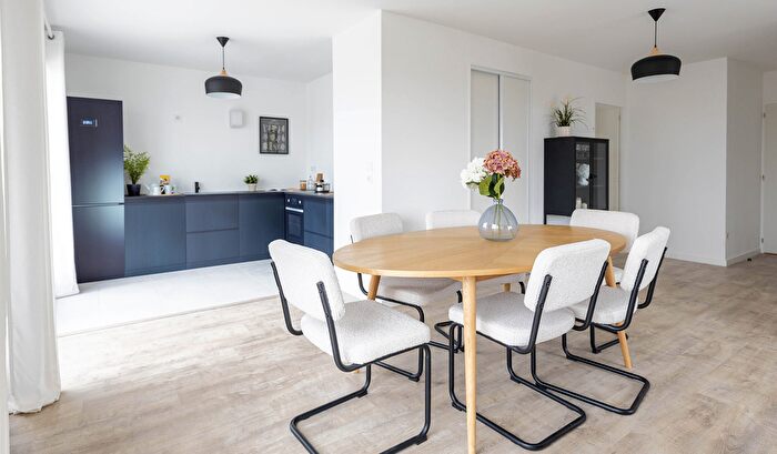 Écouflant : Appartement 2 pièces à vendre