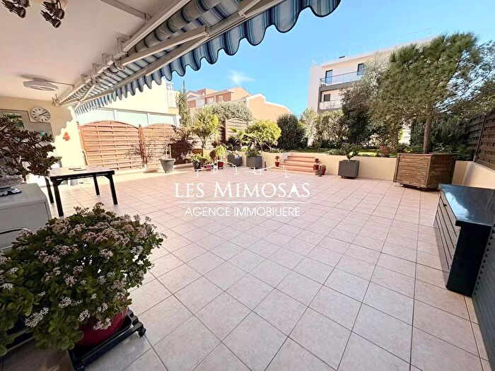 Appartement à vendre - Fréjus, Fréjus Plage - 3 pièces - 2 chambres