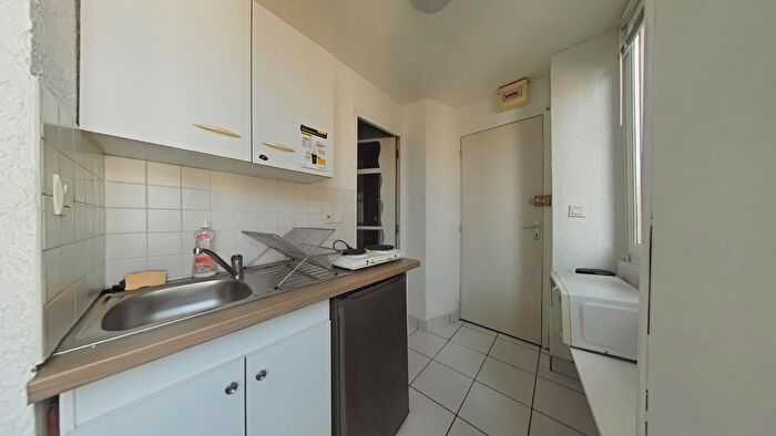 Appartement 1 pièce à Saint-Étienne, Saint-Roch, Vivaraize, Valbenoite, Centre Deux, à louer
