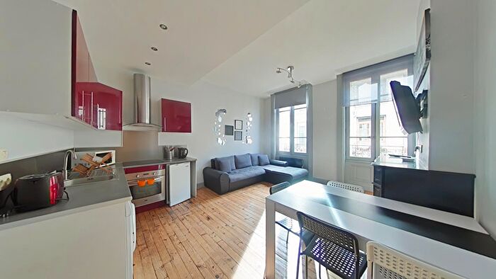 Appartement à louer - Saint-Étienne, Centre-ville, Peuple, Chavanelle - 2 pièces - 1 chambre