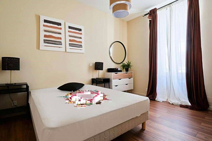 Centre Ville, Reims : Appartement 1 pièce à louer