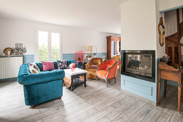 Courcouronnes, Bérégovoy Sud : Maison 6 pièces à vendre