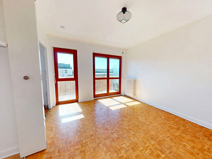 Villemomble, Centre-ville, Orangerie : Appartement 1 pièce à louer