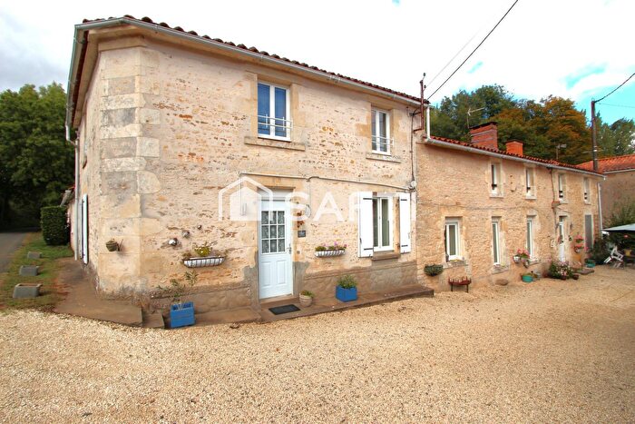 Maison 11 pièces à vendre à La Caillère-Saint-Hilaire