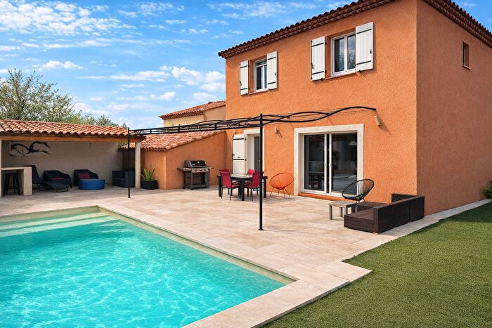 Maison à vendre - Marseille e , Eoures - 4 pièces - 3 chambres