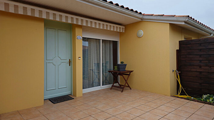 Maison à vendre - Meursac - 4 pièces - 2 chambres