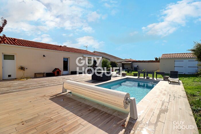 Maison à vendre - Bouhet - 4 pièces - 4 chambres