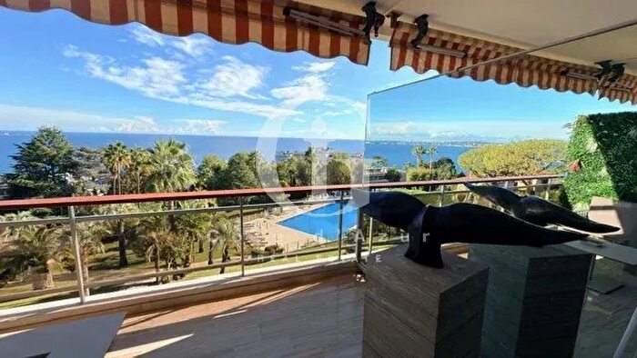 Appartement à vendre - Vallauris, Puadon, Plateau de Bernis, Super Cannes, Le Maure - 2 pièces - 1 chambre