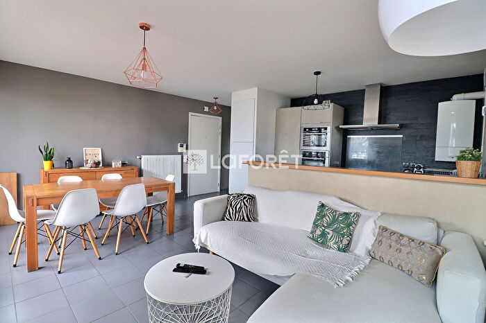 Appartement à vendre - Vitry-sur-Seine, Plateau - 3 pièces - 2 chambres