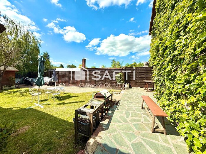 Maison à vendre - Plaisir, Centre-ville, Château - 8 pièces - 4 chambres