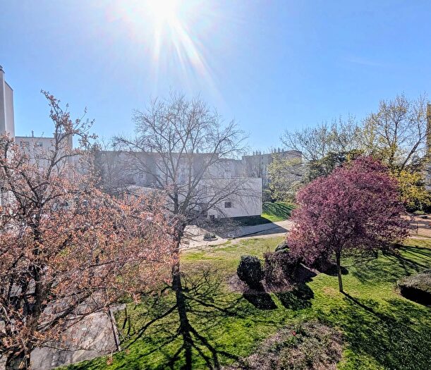 Appartement à vendre - Les Clayes-sous-Bois, Centre-ville - 4 pièces - 3 chambres