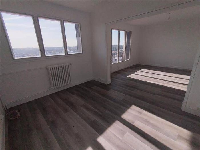 Appartement 4 pièces à louer - Gerard Yvon, Vendôme