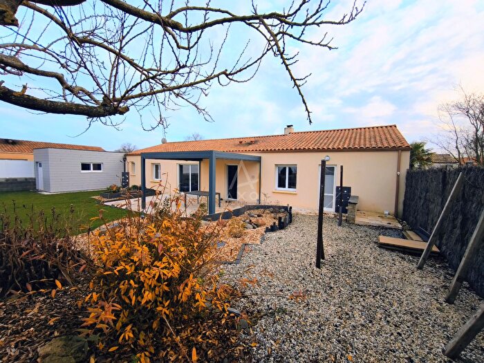 Maison à vendre - Les Épesses, Les Epesses - 6 pièces - 3 chambres