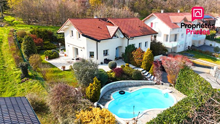 Maison à vendre - Collonges - 6 pièces - 4 chambres