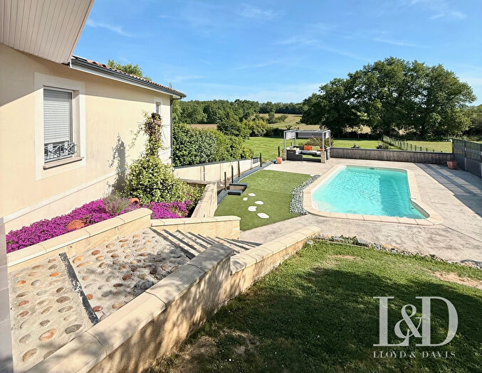 Maison à vendre - Montignac - 6 pièces - 3 chambres