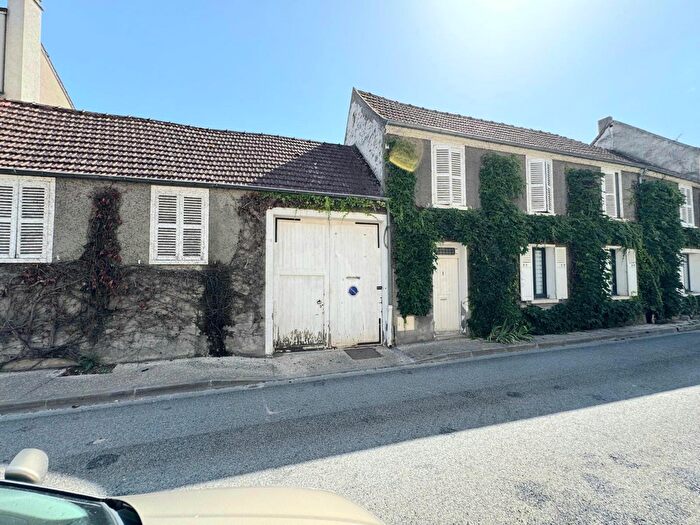 Maison à vendre - Moisson - 8 pièces - 5 chambres