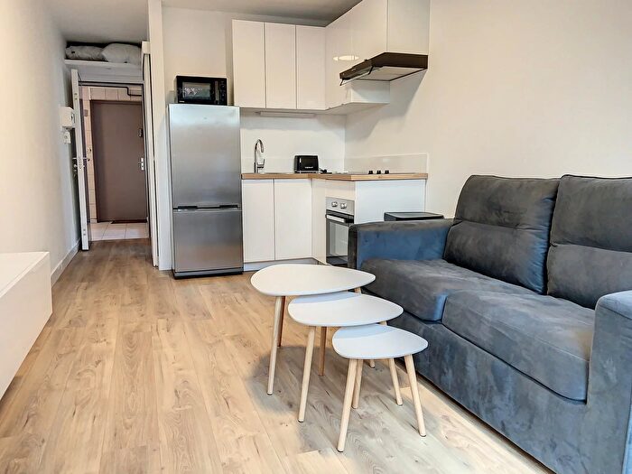 Appartement à louer - Antibes, Juan-les-Pins, Le Cap - 1 pièce