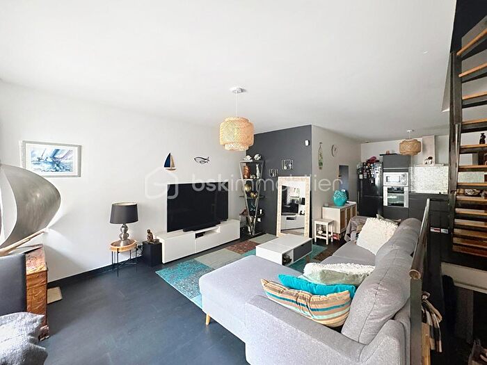 Maison à vendre - Grans - 3 pièces - 2 chambres