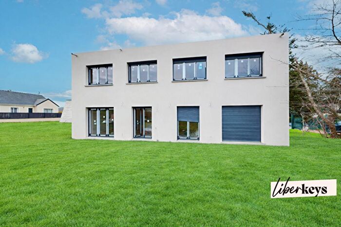 Maison à vendre - Tréon - 4 pièces - 3 chambres