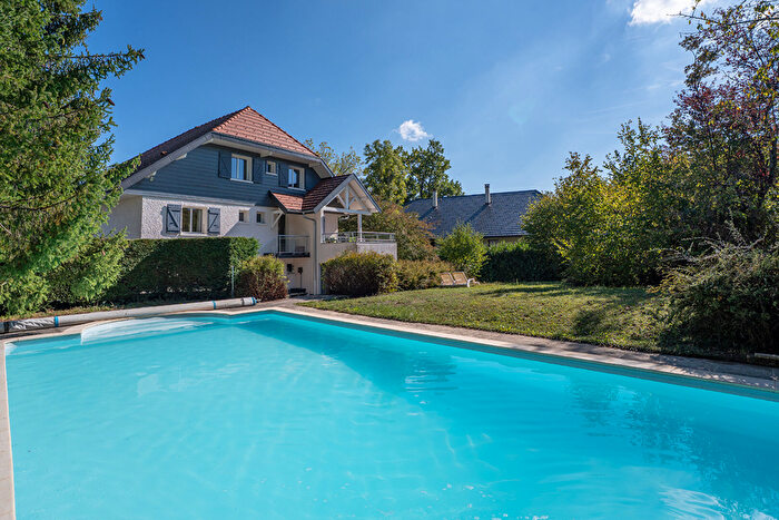 Saint-Martin-Bellevue - Maison 7 pièces à vendre