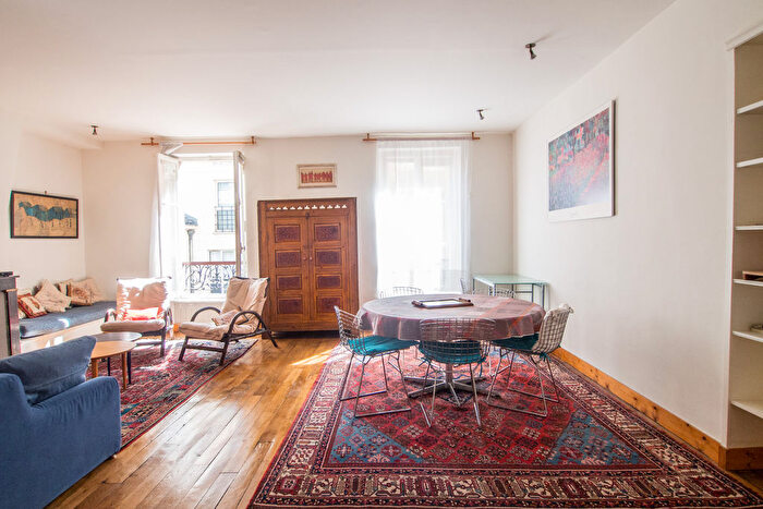 Appartement 2 pièces à louer à Paris 3ème, Archives