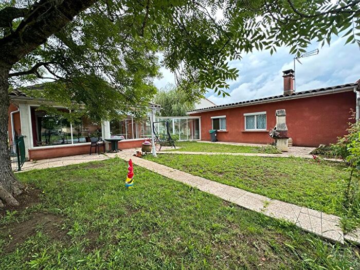 Maisons à vendre et appartements à louer - 1