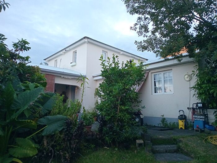 Maison à vendre - Saint-Benoît - 4 pièces - 3 chambres