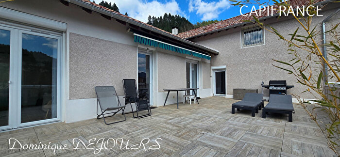 Maison à vendre - Le Cheylard - 9 pièces - 7 chambres