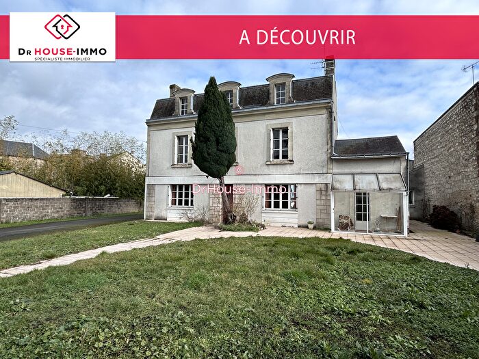 Maison à vendre - Loudun - 5 pièces - 3 chambres