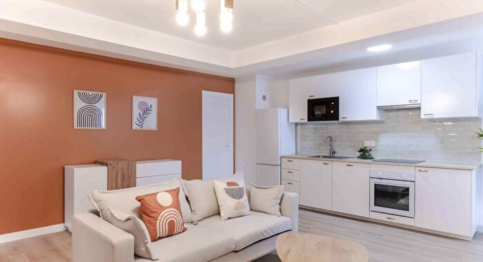 Noisy-le-Grand, Est - Appartement 1 pièce à louer