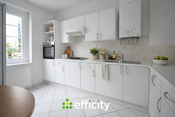 Appartement à vendre - Lyon e , Villette, Paul Bert - 3 pièces - 2 chambres