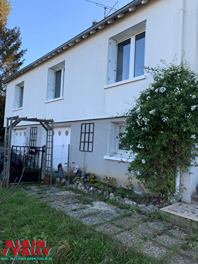 Maison à louer - Cloyes-sur-le-Loir - 5 pièces - 2 chambres