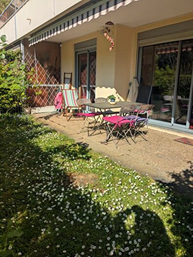 Appartement 4 pièces à Tassin-la-Demi-Lune, Montpinot, Le Bourg, à vendre