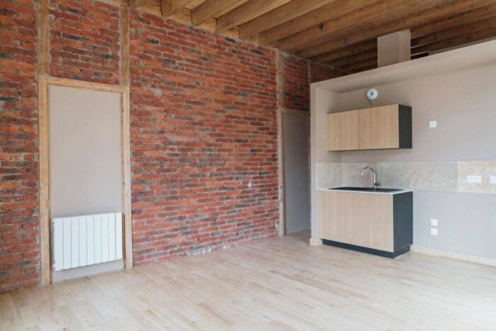 Appartement à louer - Tarentaize-Beaubrun-Severine, St Etienne - 2 pièces - 1 chambre