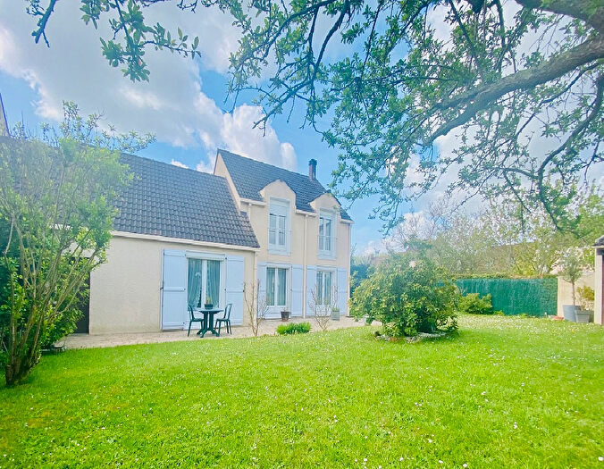 Maison 6 pièces à Collégien, à vendre