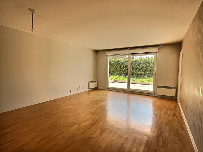 Le Chesnay, Nouveau Chesnay : Appartement 3 pièces à louer