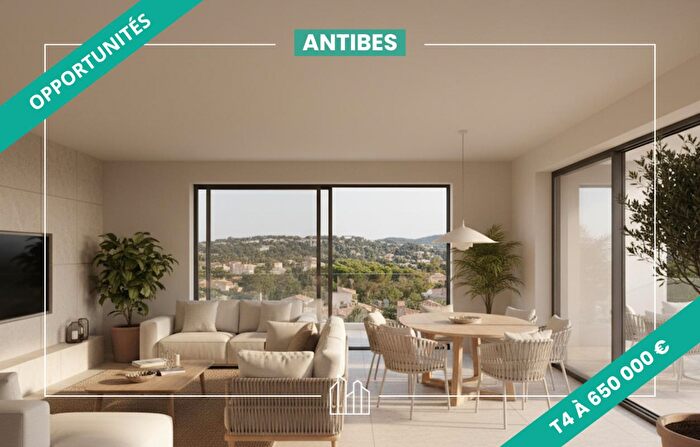 Maison 4 pièces à Antibes, Rabiac, Carriat, Les Semboules, Les Brusquets, à vendre