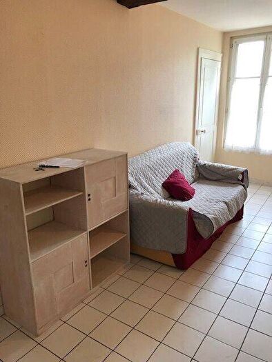 Appartement à louer - Plateau, Laon - 1 pièce
