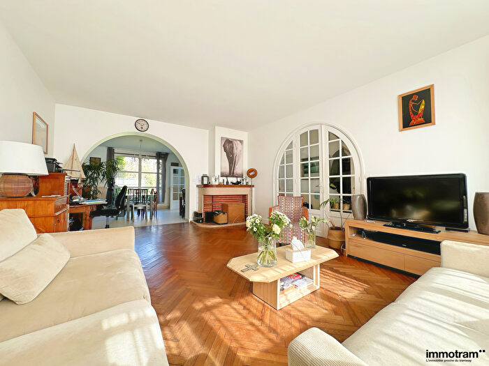 Maison à vendre - Marcq-en-Bar ul, Marcq-en-Baroeul - 5 pièces - 4 chambres