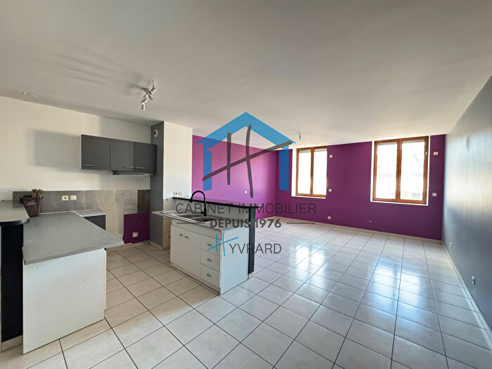 Appartement à louer - Rive-de-Gier, Centre-ville, Baldeyrou, République - 4 pièces - 2 chambres