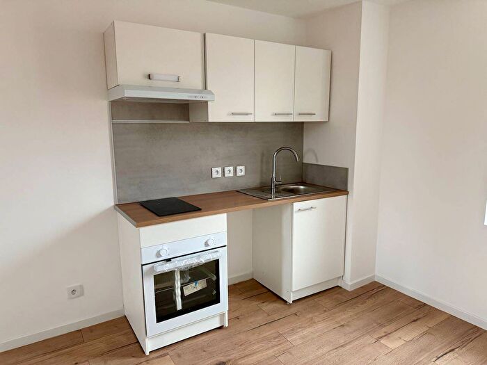 Appartement à louer - Zone Rurale, Figeac - 3 pièces - 2 chambres