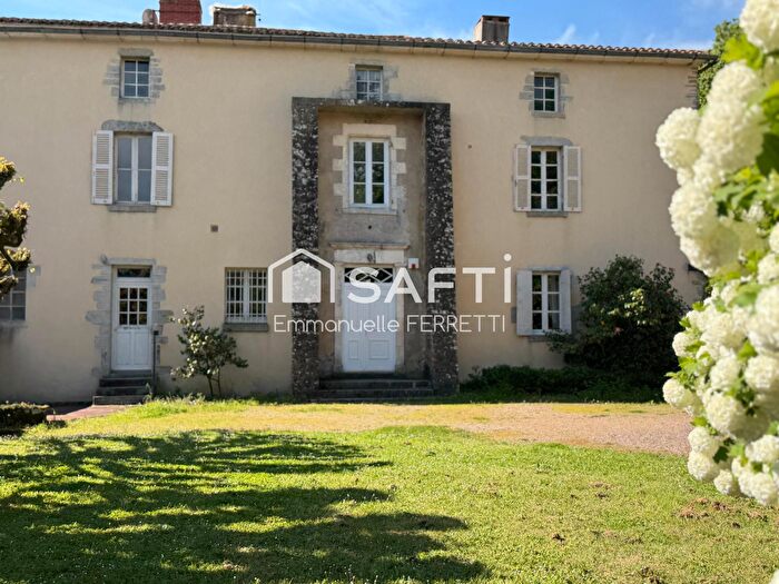 Talmont-Saint-Hilaire : Maison 11 pièces à vendre