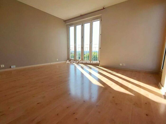 Le Centre, Sucy-en-Brie : Appartement 4 pièces à louer