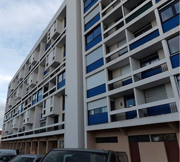 Appartement 2 pièces à vendre - Montluçon, Centre-ville, Les Forges