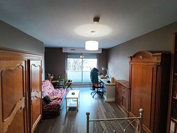 Appartement à louer - Saint Marc-Croix de Pierre-Saint Nicaise, Rouen - 1 pièce