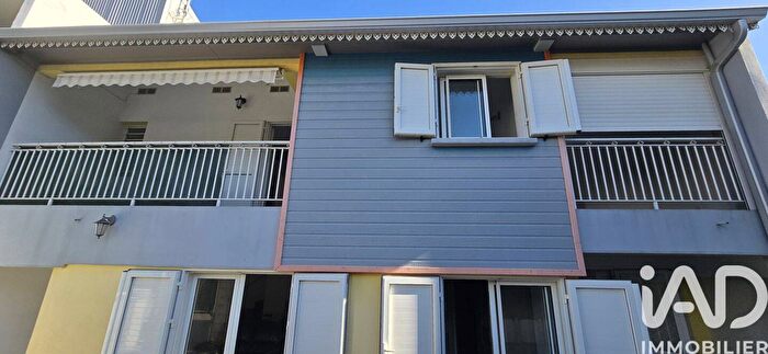 Maison à louer - Saint-Denis - 4 pièces - 3 chambres