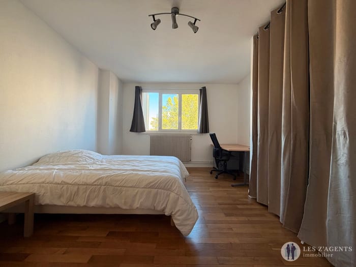 Appartement 3 pièces à Grenoble, Abbaye, Jouhaux, à louer