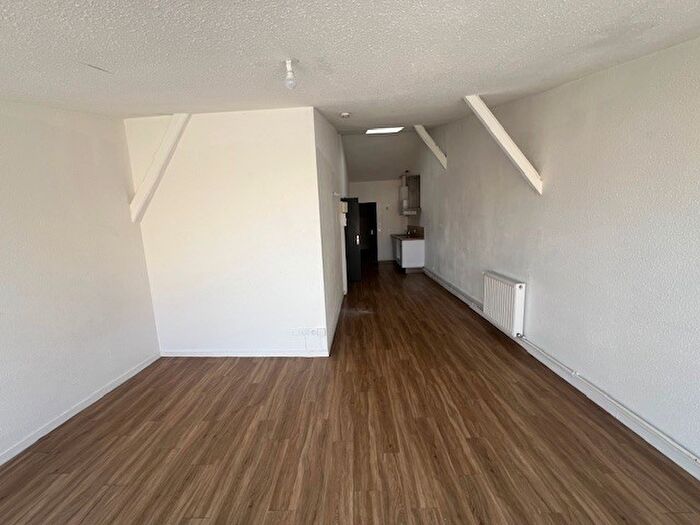 Villeneuve-sur-Lot, Sainte-Catherine : Appartement 2 pièces à louer